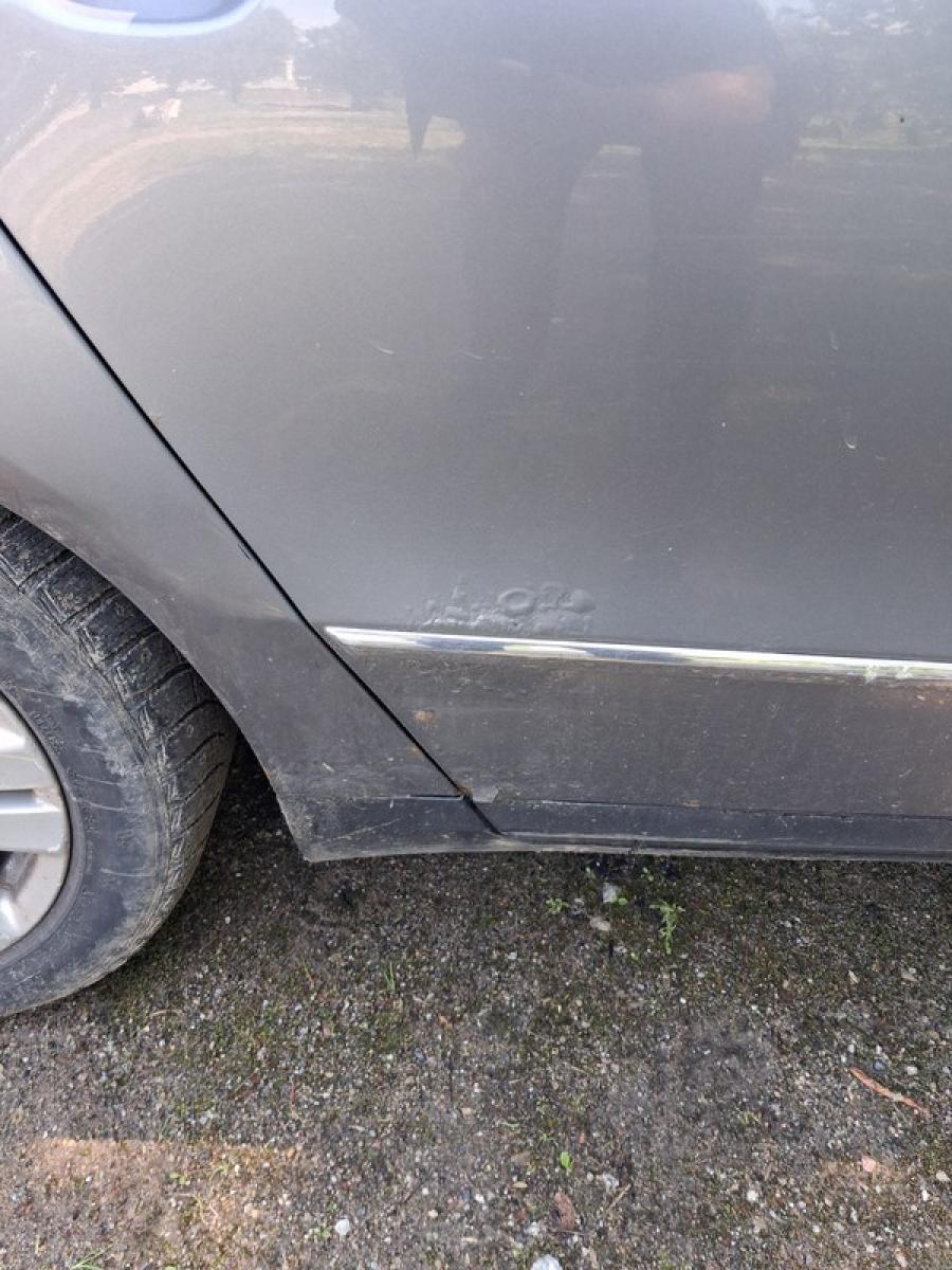 Volkswagen Passat 2005 Sillamē, ar dzinēja tilpumu 0.00 L un nobraukumu 0 tūkst. km par 900 €, foto 19 vietnē AUTOMOTO.COM.LV