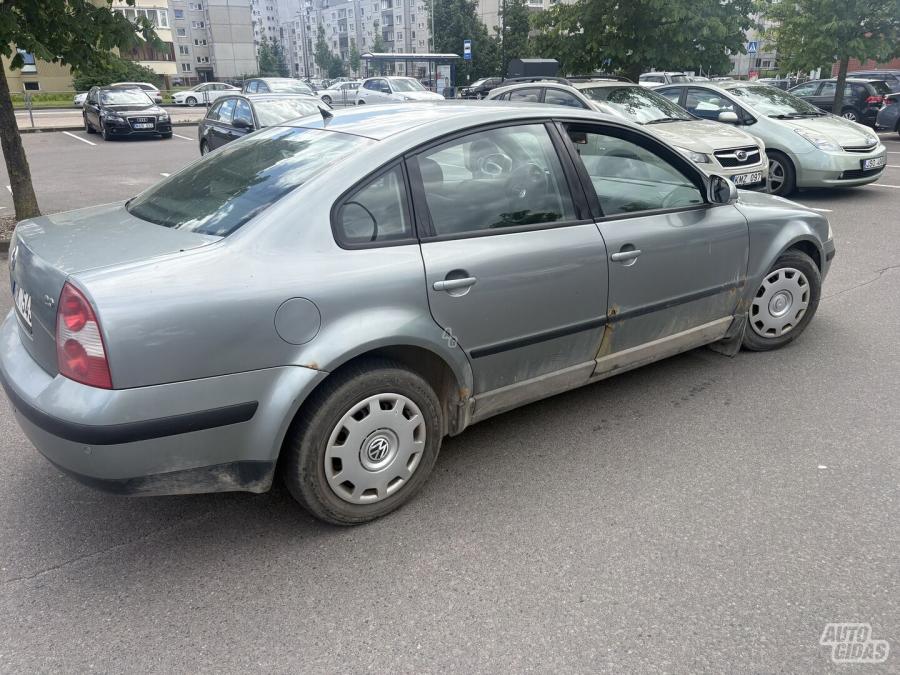 Volkswagen Passat 2005 Viļņa, ar dzinēja tilpumu 2.00 L un nobraukumu 273 tūkst. km par 490 €, foto 1 vietnē AUTOMOTO.COM.LV