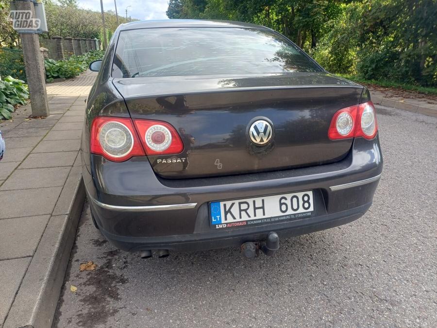 Volkswagen Passat 2005 in Vilnius, with an engine capacity of 2.00 L and mileage of 406 thousand km for 650 €, photo 5 on AUTOMOTO.COM.LV