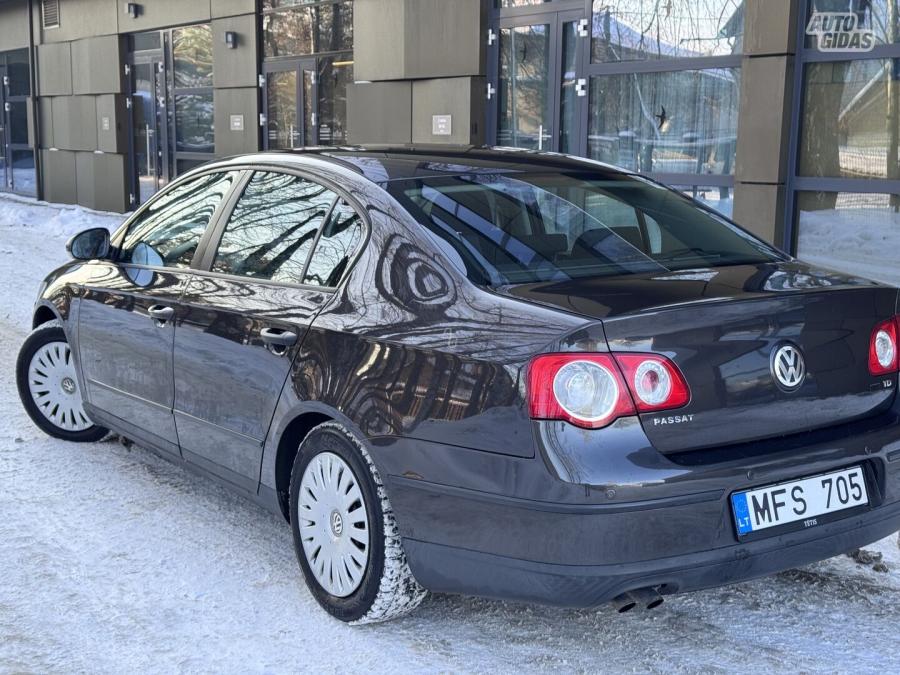 Volkswagen Passat 2006 Kauņa, ar dzinēja tilpumu 1.90 L un nobraukumu 3 tūkst. km par 1890 €, foto 3 vietnē AUTOMOTO.COM.LV