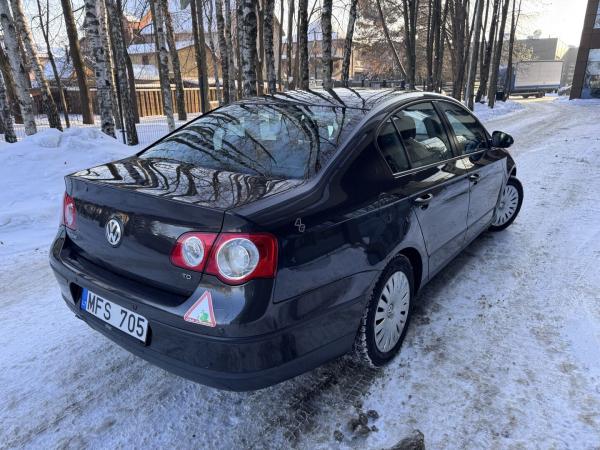 Volkswagen Passat 2006 Kauņa, ar dzinēja tilpumu 1.90 L un nobraukumu 3 tūkst. km par 1890 €, foto 10 vietnē AUTOMOTO.COM.LV
