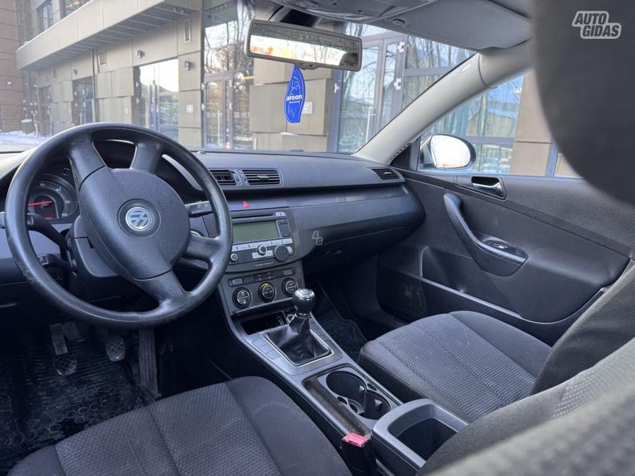 Volkswagen Passat 2006 Kauņa, ar dzinēja tilpumu 1.90 L un nobraukumu 3 tūkst. km par 1890 €, foto 11 vietnē AUTOMOTO.COM.LV