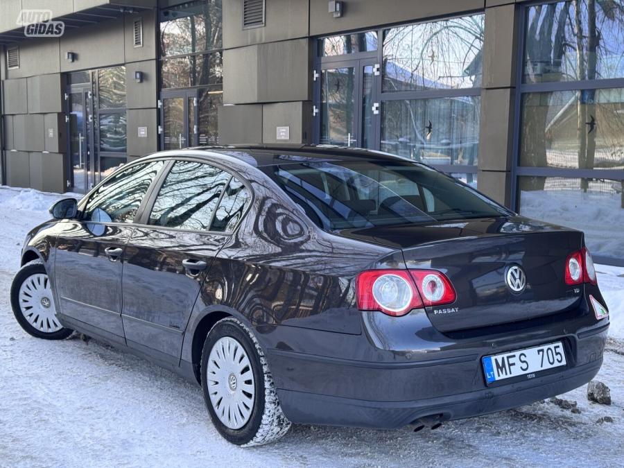 Volkswagen Passat 2006 Kauņa, ar dzinēja tilpumu 1.90 L un nobraukumu 3 tūkst. km par 1590 €, foto 1 vietnē AUTOMOTO.COM.LV