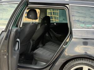 Volkswagen Passat 2006 in Kaunas, with an engine capacity of 2.00 L and mileage of 340 thousand km for 1500 €, photo 13 on AUTOMOTO.COM.LV