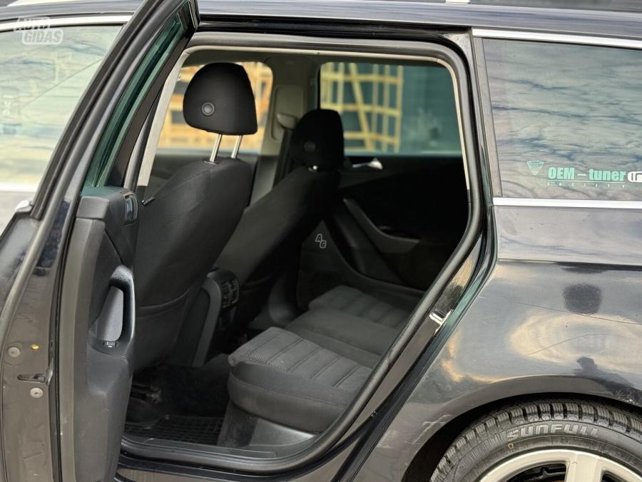 Volkswagen Passat 2006 in Kaunas, with an engine capacity of 2.00 L and mileage of 340 thousand km for 1500 €, photo 13 on AUTOMOTO.COM.LV