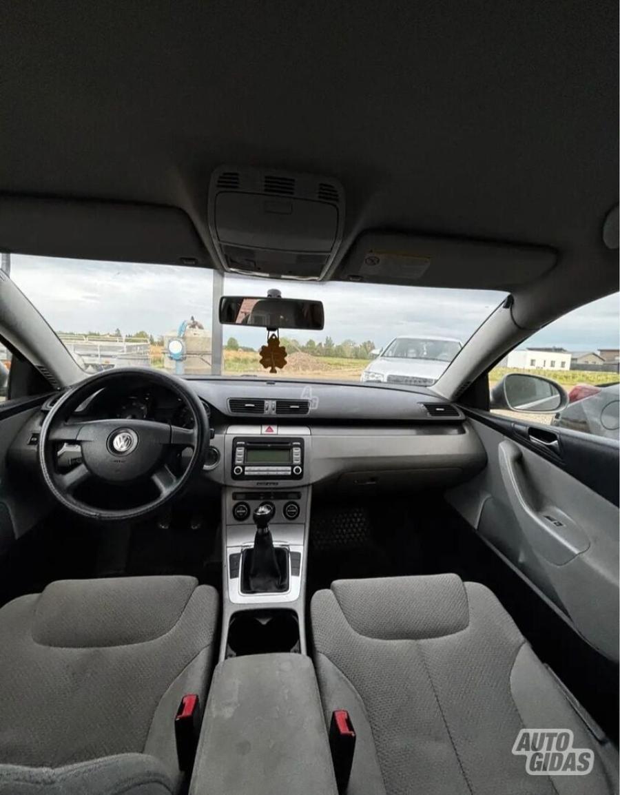Volkswagen Passat 2006 in Silute, with an engine capacity of 1.90 L and mileage of 402 thousand km for 850 €, photo 4 on AUTOMOTO.COM.LV