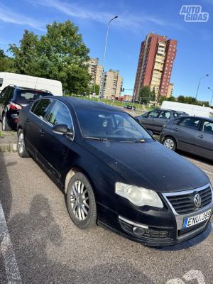 Volkswagen Passat 2006 in Klaipeda, with an engine capacity of 2.00 L and mileage of 350 thousand km for 650 €, photo 3 on AUTOMOTO.COM.LV