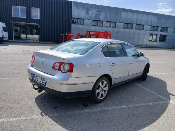 Volkswagen Passat 2007 in Kaunas, with an engine capacity of 2.00 L and mileage of 343 thousand km for 1250 €, photo 5 on AUTOMOTO.COM.LV