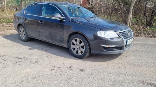 Volkswagen Passat 2007 in Vilnius, with an engine capacity of 2.00 L and mileage of 175 thousand km for 1350 €, photo 5 on AUTOMOTO.COM.LV