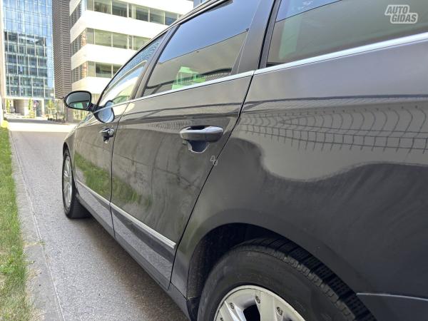 Volkswagen Passat 2007 Viļņa, ar dzinēja tilpumu 2.00 L un nobraukumu 233 tūkst. km par 1950 €, foto 9 vietnē AUTOMOTO.COM.LV