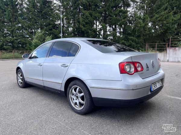 Volkswagen Passat 2007 in Anyksciai, with an engine capacity of 1.90 L and mileage of 341 thousand km for 1750 €, photo 7 on AUTOMOTO.COM.LV