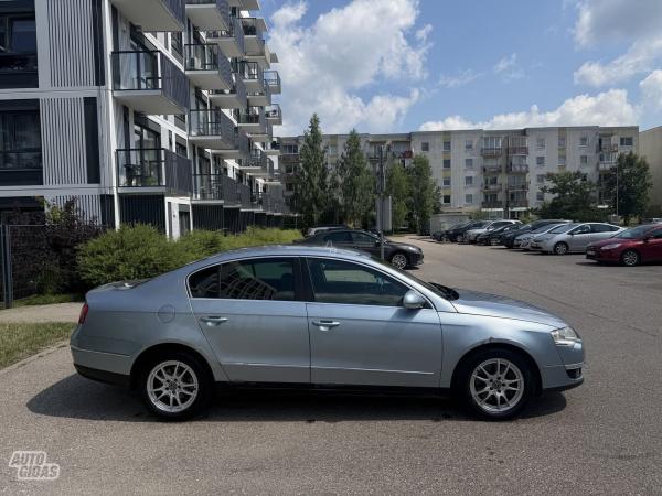 Volkswagen Passat 2007 in Vilnius, with an engine capacity of 2.00 L and mileage of 262 thousand km for 2300 €, photo 4 on AUTOMOTO.COM.LV