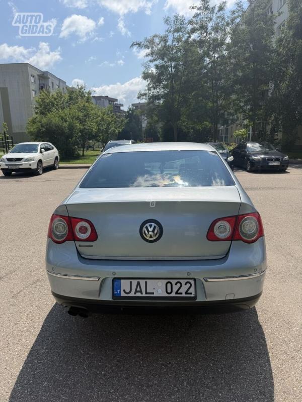 Volkswagen Passat 2007 in Vilnius, with an engine capacity of 2.00 L and mileage of 262 thousand km for 2300 €, photo 6 on AUTOMOTO.COM.LV
