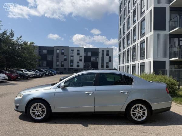 Volkswagen Passat 2007 in Vilnius, with an engine capacity of 2.00 L and mileage of 262 thousand km for 2300 €, photo 8 on AUTOMOTO.COM.LV