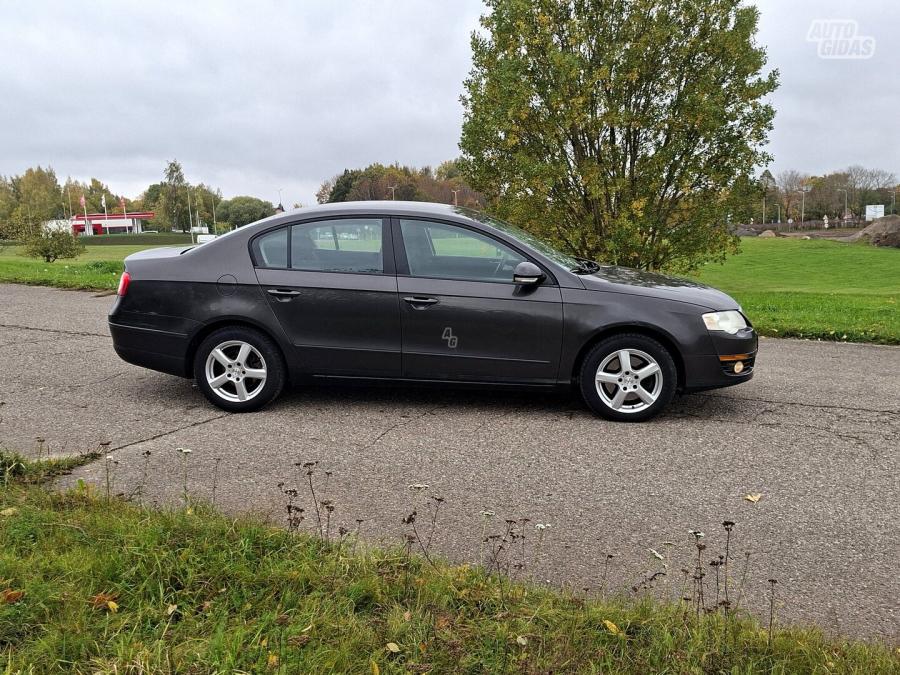 Volkswagen Passat 2007 Šauļi, ar dzinēja tilpumu 2.00 L un nobraukumu 0 tūkst. km par 1550 €, foto 3 vietnē AUTOMOTO.COM.LV