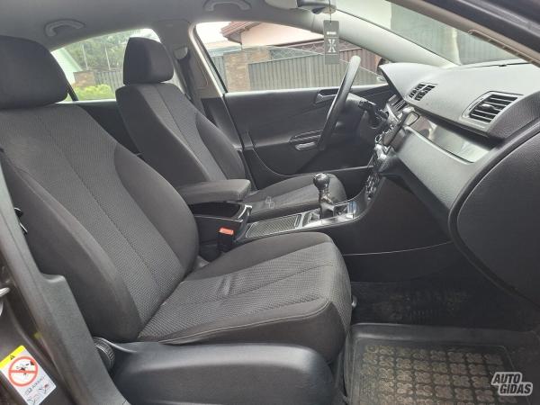 Volkswagen Passat 2007 Šauļi, ar dzinēja tilpumu 2.00 L un nobraukumu 0 tūkst. km par 1599 €, foto 10 vietnē AUTOMOTO.COM.LV