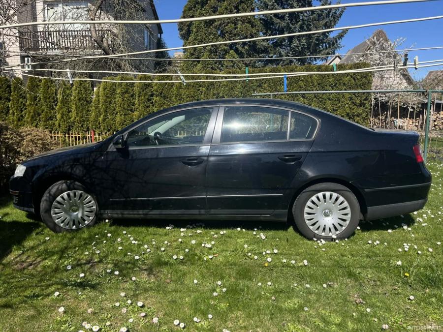 Volkswagen Passat 2008 in Ariogala, with an engine capacity of 1.90 L and mileage of 270 thousand km for 2250 €, photo 3 on AUTOMOTO.COM.LV