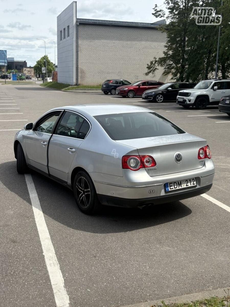 Volkswagen Passat 2008 in Kaunas, with an engine capacity of 2.00 L and mileage of 270 thousand km for 1100 €, photo 4 on AUTOMOTO.COM.LV