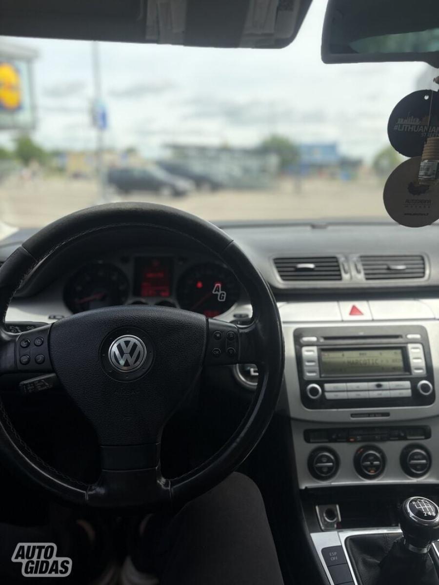 Volkswagen Passat 2008 in Kaunas, with an engine capacity of 2.00 L and mileage of 270 thousand km for 1100 €, photo 7 on AUTOMOTO.COM.LV