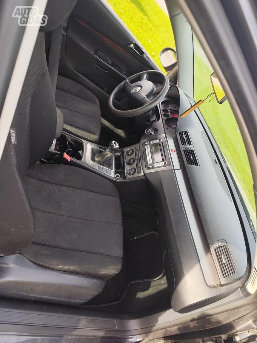 Volkswagen Passat 2008 Mažeikiai, ar dzinēja tilpumu 1.90 L un nobraukumu 395 tūkst. km par 650 €, foto 6 vietnē AUTOMOTO.COM.LV