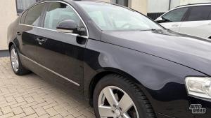 Volkswagen Passat 2009 in Kaunas, with an engine capacity of 2.00 L and mileage of 270 thousand km for 3250 €, photo 2 on AUTOMOTO.COM.LV