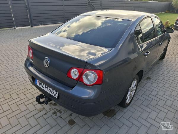 Volkswagen Passat 2009 in Klaipeda, with an engine capacity of 1.90 L and mileage of 302 thousand km for 2900 €, photo 11 on AUTOMOTO.COM.LV