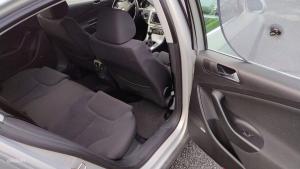 Volkswagen Passat 2010 Pērnava, ar dzinēja tilpumu 18.00 L un nobraukumu 191 tūkst. km par 3800 €, foto 27 vietnē AUTOMOTO.COM.LV