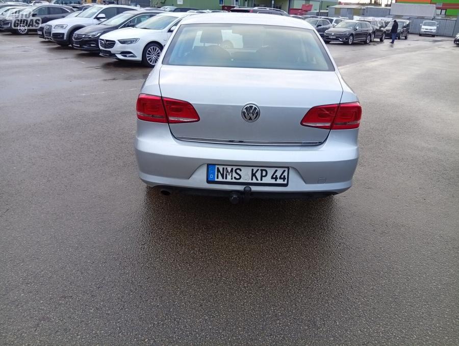 Volkswagen Passat 2011 Klaipėda, ar dzinēja tilpumu 1.40 L un nobraukumu 121 tūkst. km par 5200 €, foto 5 vietnē AUTOMOTO.COM.LV