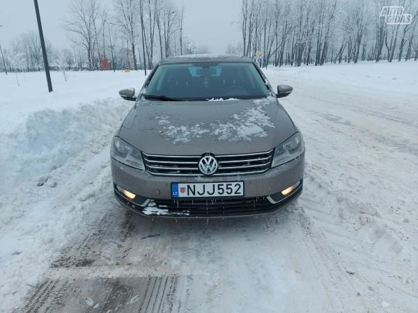 Volkswagen Passat 2011 in Ukmerge, with an engine capacity of 2.00 L and mileage of 500 thousand km for 3000 €, photo 2 on AUTOMOTO.COM.LV