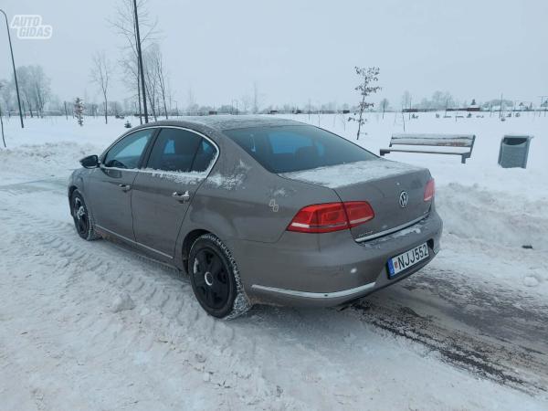 Volkswagen Passat 2011 in Ukmerge, with an engine capacity of 2.00 L and mileage of 500 thousand km for 3000 €, photo 6 on AUTOMOTO.COM.LV