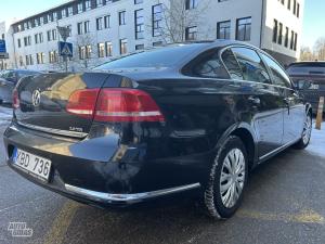 Volkswagen Passat 2011 in Vilnius, with an engine capacity of 2.00 L and mileage of 240 thousand km for 6000 €, photo 6 on AUTOMOTO.COM.LV