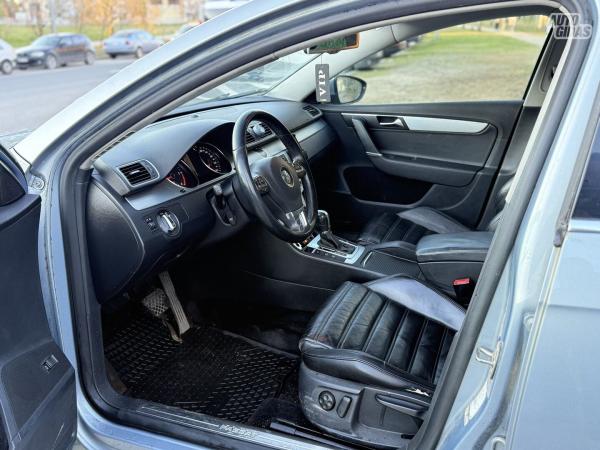 Volkswagen Passat 2011 in Vilnius, with an engine capacity of 2.00 L and mileage of 381 thousand km for 3150 €, photo 7 on AUTOMOTO.COM.LV