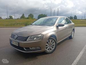 Volkswagen Passat 2011 in Vilnius, with an engine capacity of 2.00 L and mileage of 235 thousand km for 5100 €, photo  on AUTOMOTO.COM.LV