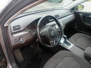 Volkswagen Passat 2011 in Vilnius, with an engine capacity of 2.00 L and mileage of 235 thousand km for 5100 €, photo 24 on AUTOMOTO.COM.LV