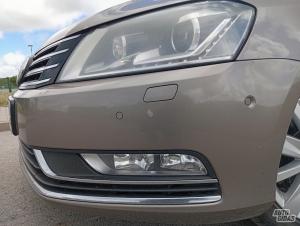 Volkswagen Passat 2011 in Vilnius, with an engine capacity of 2.00 L and mileage of 236 thousand km for 5200 €, photo 14 on AUTOMOTO.COM.LV