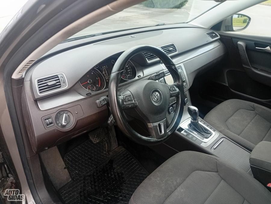 Volkswagen Passat 2011 in Vilnius, with an engine capacity of 2.00 L and mileage of 236 thousand km for 5200 €, photo 17 on AUTOMOTO.COM.LV