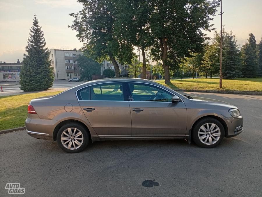 Volkswagen Passat 2011 in Siauliai, with an engine capacity of 2.00 L and mileage of 237 thousand km for 4950 €, photo 9 on AUTOMOTO.COM.LV