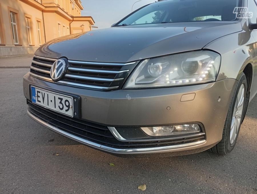 Volkswagen Passat 2011 in Siauliai, with an engine capacity of 2.00 L and mileage of 237 thousand km for 4950 €, photo 10 on AUTOMOTO.COM.LV