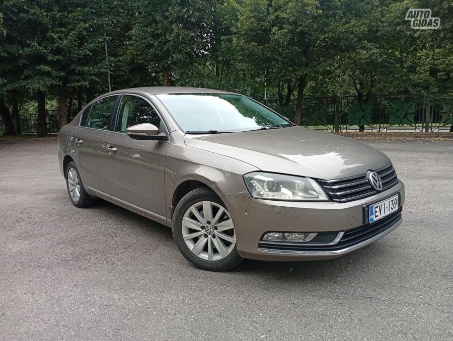 Volkswagen Passat 2011 Šauļi, ar dzinēja tilpumu 2.00 L un nobraukumu 238 tūkst. km par 4950 €, foto 1 vietnē AUTOMOTO.COM.LV