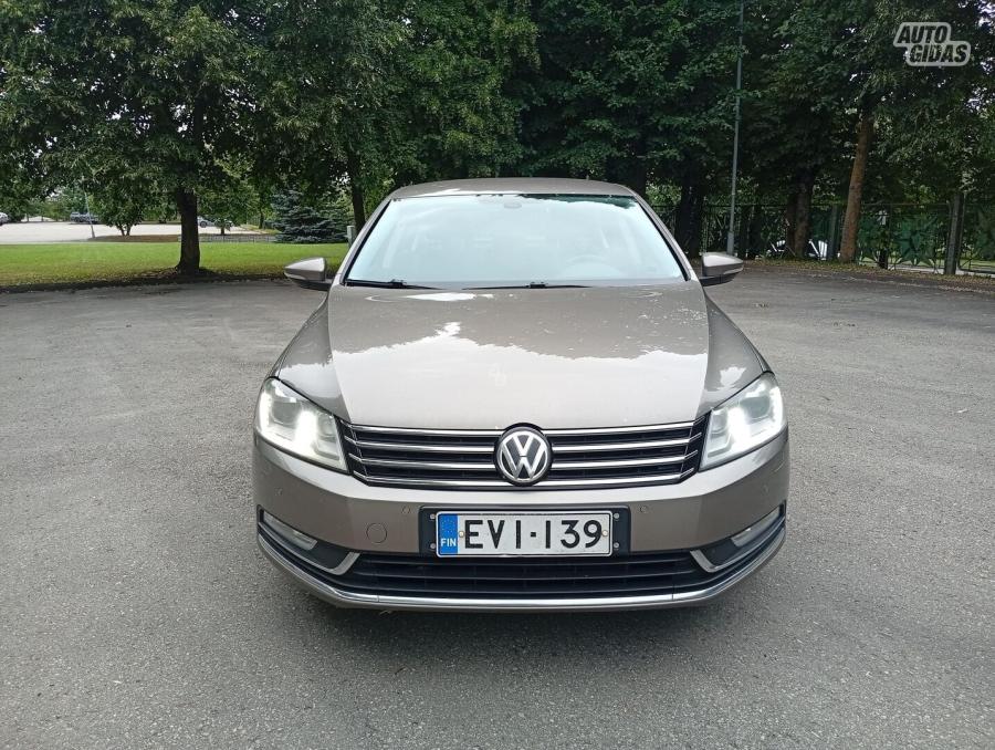 Volkswagen Passat 2011 Šauļi, ar dzinēja tilpumu 2.00 L un nobraukumu 238 tūkst. km par 4950 €, foto 3 vietnē AUTOMOTO.COM.LV