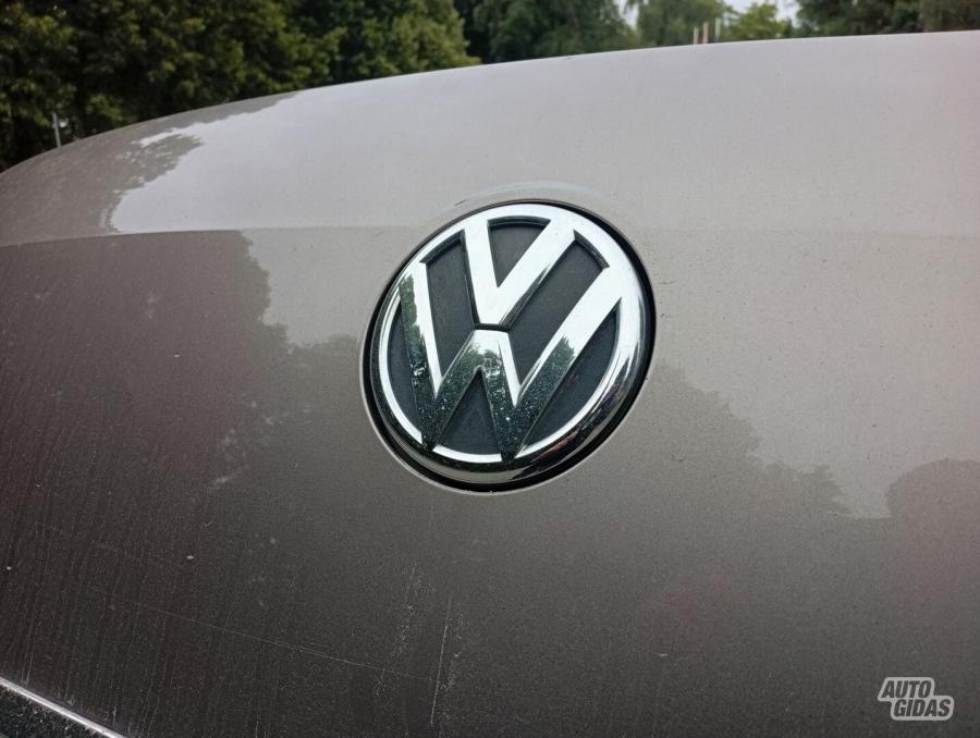 Volkswagen Passat 2011 Šauļi, ar dzinēja tilpumu 2.00 L un nobraukumu 238 tūkst. km par 4950 €, foto 20 vietnē AUTOMOTO.COM.LV