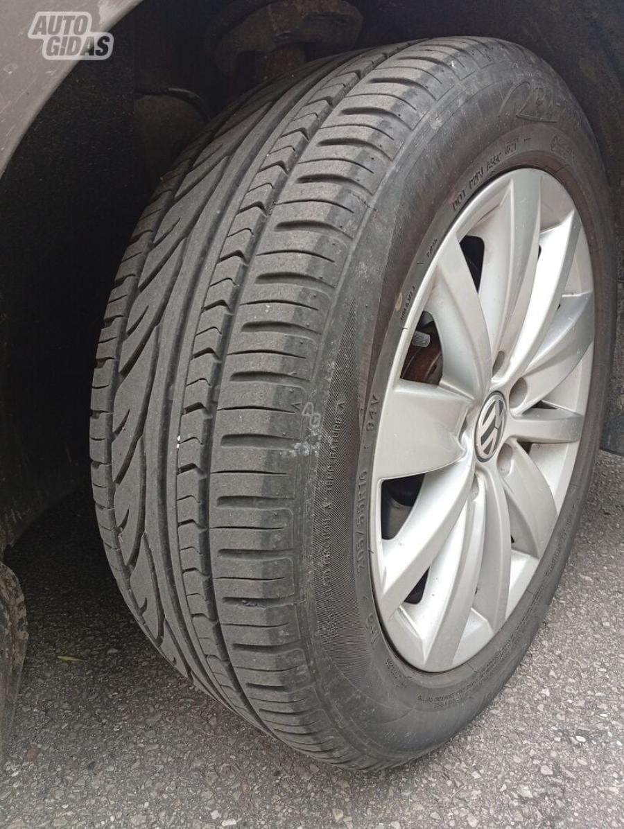 Volkswagen Passat 2011 Šauļi, ar dzinēja tilpumu 2.00 L un nobraukumu 238 tūkst. km par 4950 €, foto 29 vietnē AUTOMOTO.COM.LV