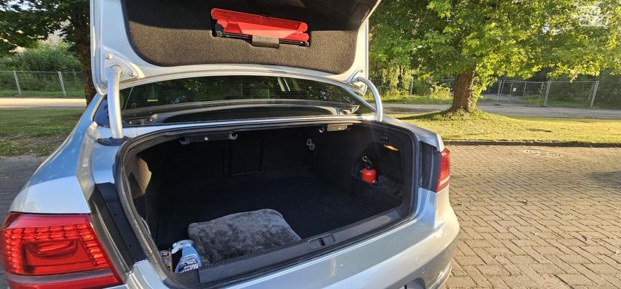 Volkswagen Passat 2011 in Trakai, with an engine capacity of 2.00 L and mileage of 289 thousand km for 4700 €, photo 17 on AUTOMOTO.COM.LV