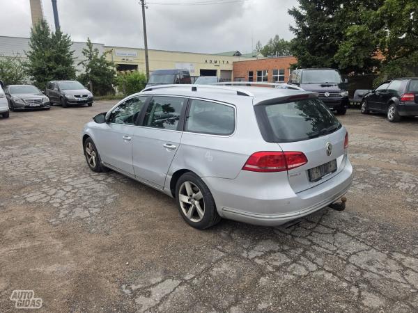 Volkswagen Passat 2011 Viļņa, ar dzinēja tilpumu 2.00 L un nobraukumu 326 tūkst. km par 2750 €, foto 11 vietnē AUTOMOTO.COM.LV