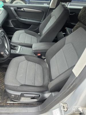 Volkswagen Passat 2011 in Vilnius, with an engine capacity of 2.00 L and mileage of 326 thousand km for 2499 €, photo 21 on AUTOMOTO.COM.LV