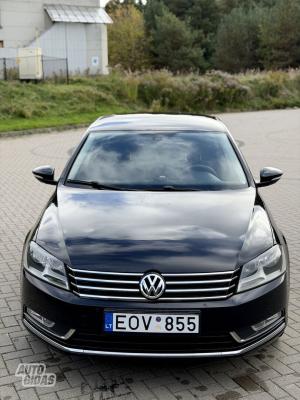Volkswagen Passat 2011 in Vilnius, with an engine capacity of 2.00 L and mileage of 247 thousand km for 2900 €, photo 4 on AUTOMOTO.COM.LV