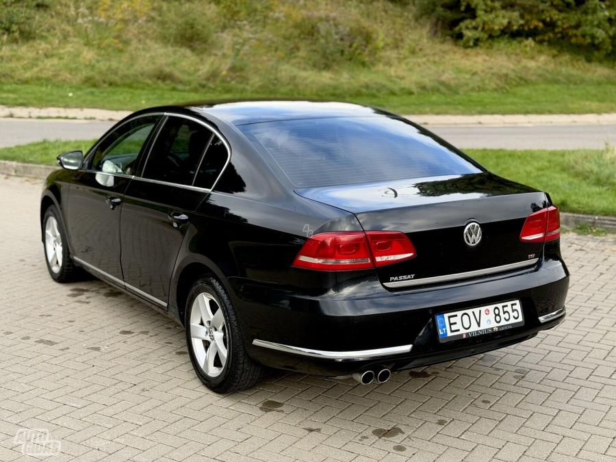 Volkswagen Passat 2011 in Vilnius, with an engine capacity of 2.00 L and mileage of 247 thousand km for 2900 €, photo 5 on AUTOMOTO.COM.LV