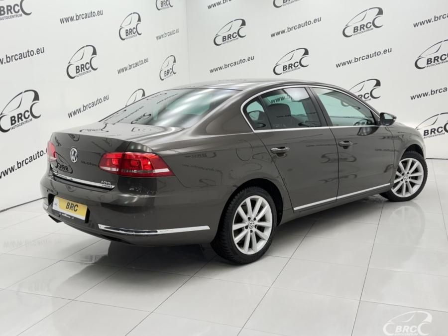 Volkswagen Passat 2012 in Vilnius, with an engine capacity of 1.97 L and mileage of 388 thousand km for 3900 €, photo 3 on AUTOMOTO.COM.LV