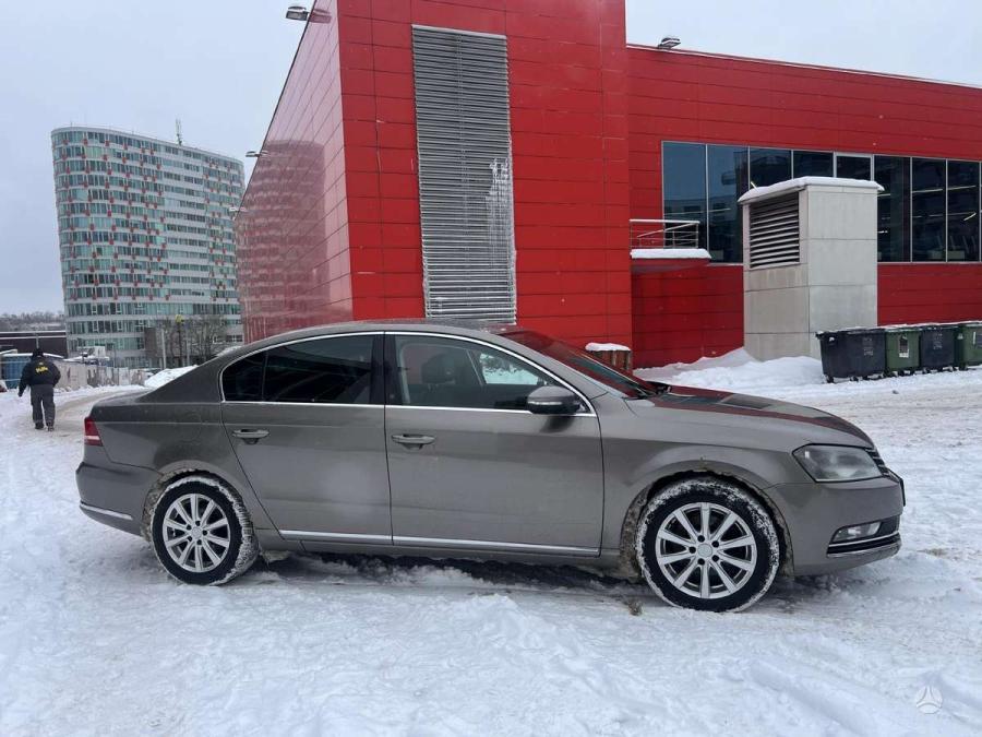 Volkswagen Passat 2012 Viļņa, ar dzinēja tilpumu 1.80 L un nobraukumu 400 tūkst. km par 3650 €, foto 5 vietnē AUTOMOTO.COM.LV