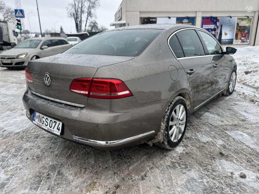 Volkswagen Passat 2012 Viļņa, ar dzinēja tilpumu 1.80 L un nobraukumu 400 tūkst. km par 3650 €, foto 11 vietnē AUTOMOTO.COM.LV